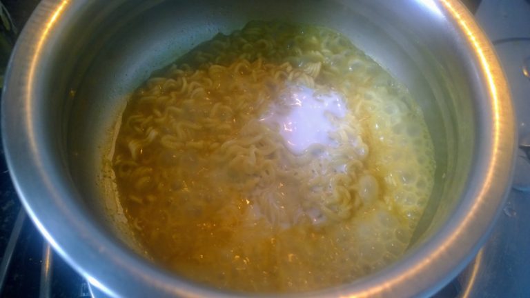 Ways to tweak your favourite Maggi - Everydayrecipe.in