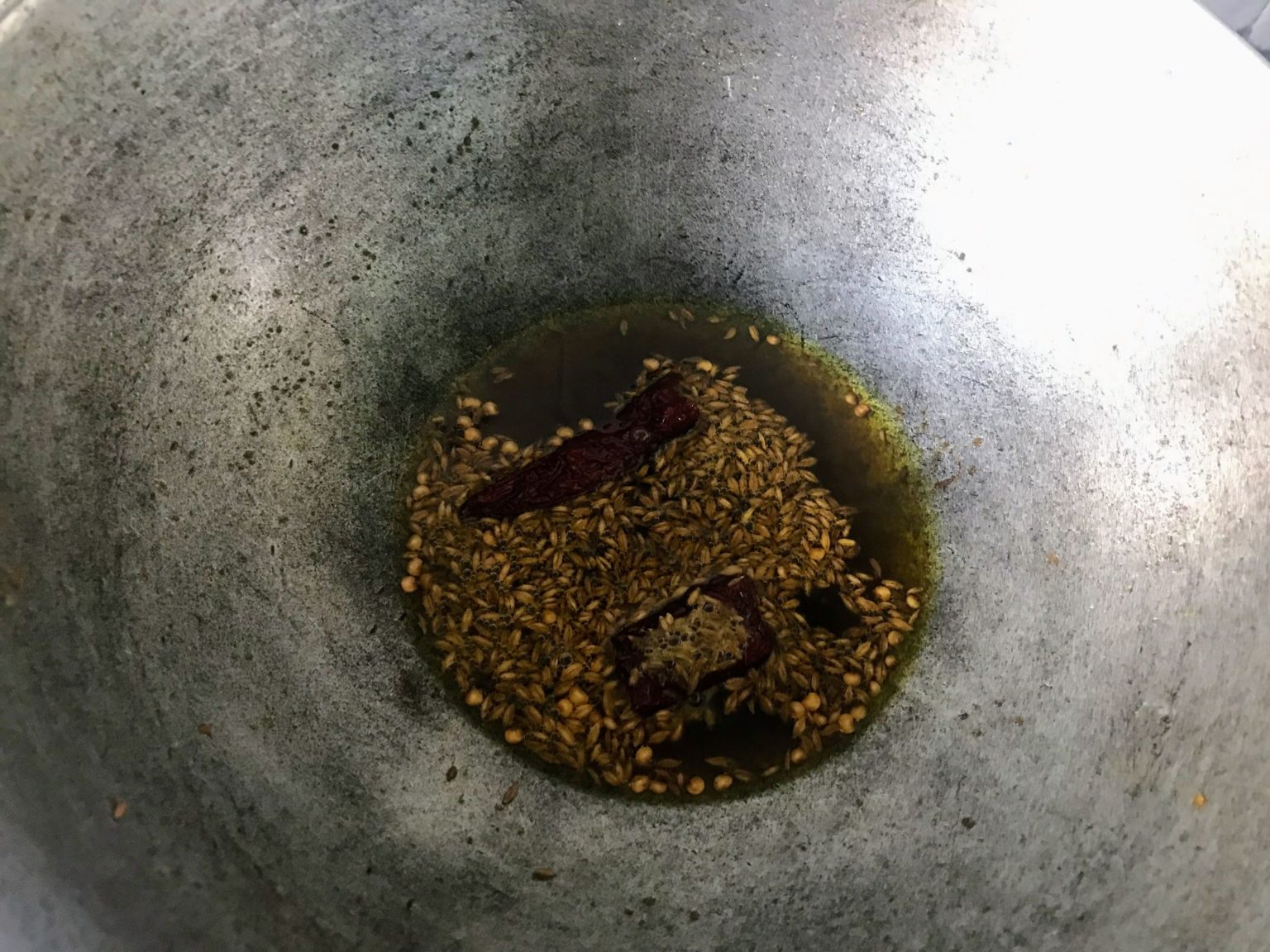 Aloo Jeera Diye Tangra Macher Jhol - Everydayrecipe.in